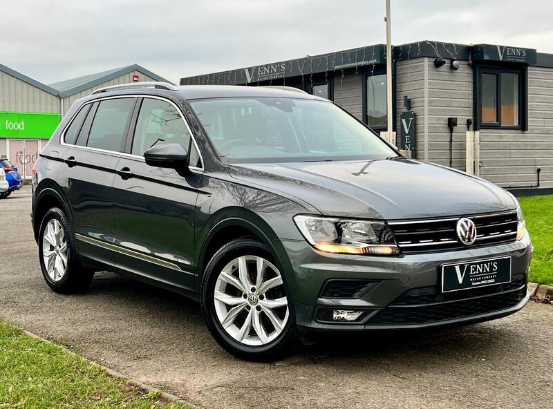 Used VOLKSWAGEN TIGUAN 2017 Grey in Taunton, Somerset | Venn's Motor ...