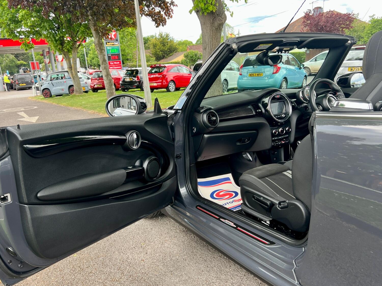 SOLD - Used MINI CONVERTIBLE 2019 Grey in Taunton, Somerset | Venn's ...